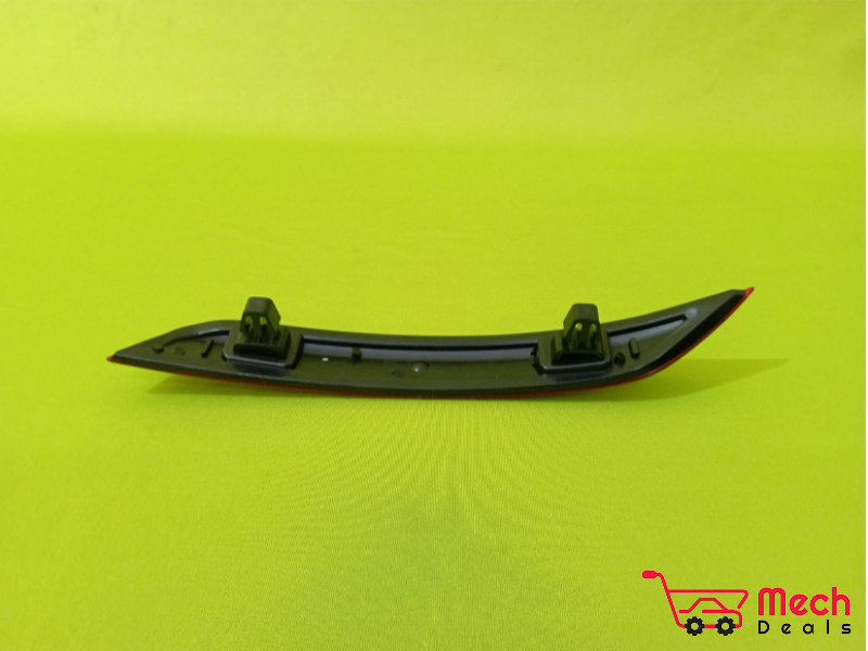 Reflector-6RG945106-Volkswagen- mechdeals.com